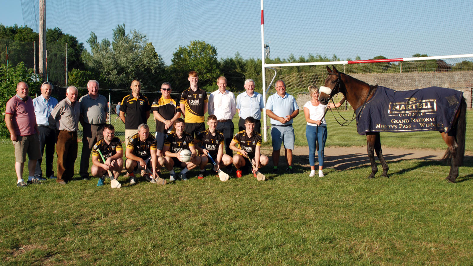 Fermoy GAA swap hurleys for horses - The Avondhu Newspaper
