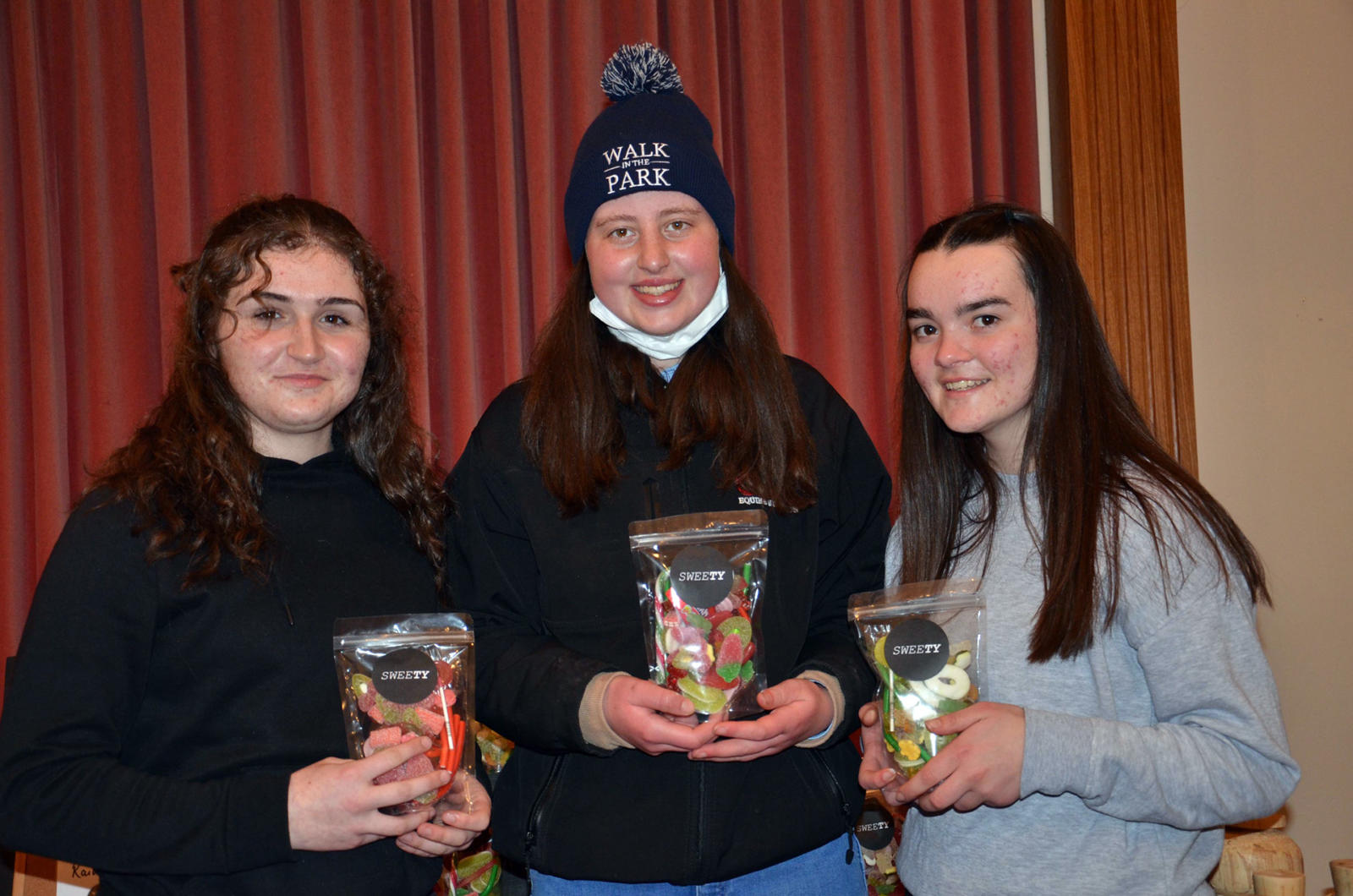 Fermoy market goes festive - The Avondhu Newspaper