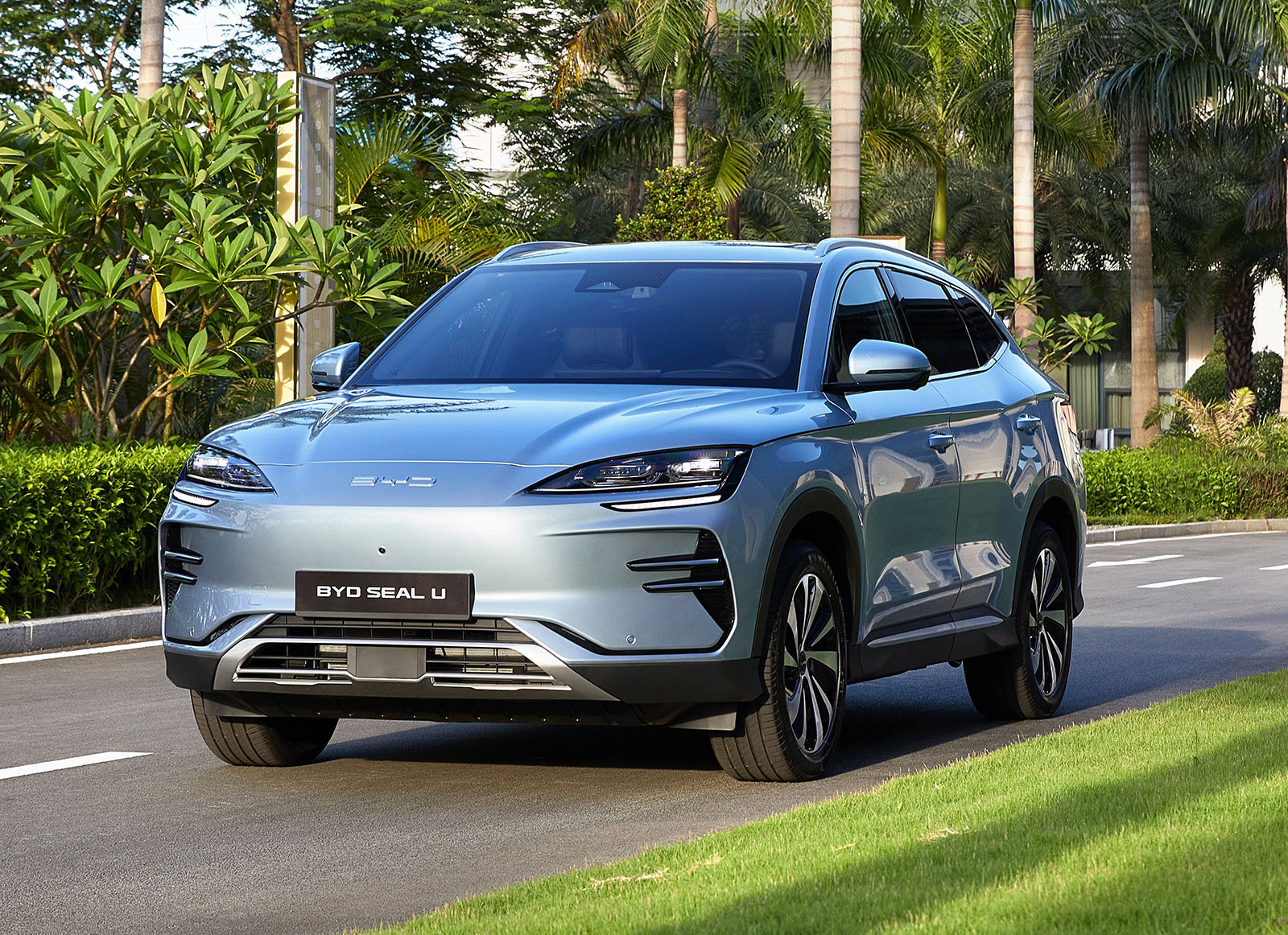 BYD showcases 6 Full-Electric Vehicles and New Technologies at Munich ...