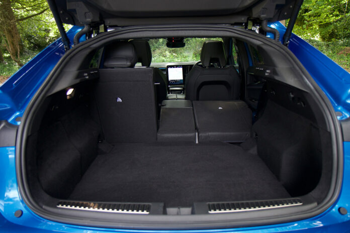 REVIEW: Renault Rafale E-Tech Hybrid - The Avondhu Newspaper