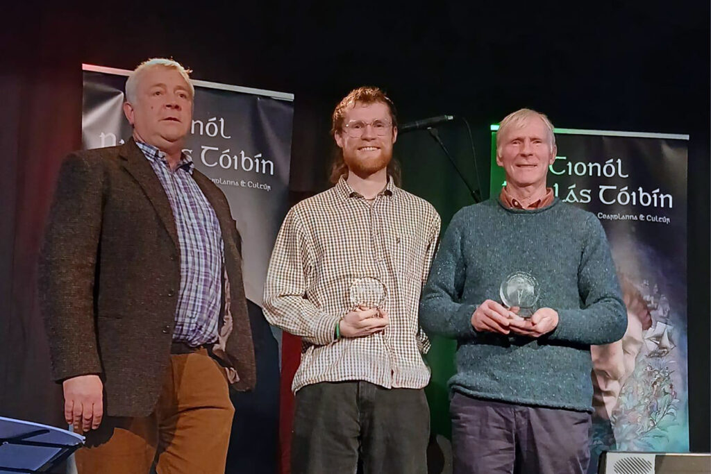 Gradam Nioclás Tóibín presented to Hyland brothers - The Avondhu Newspaper