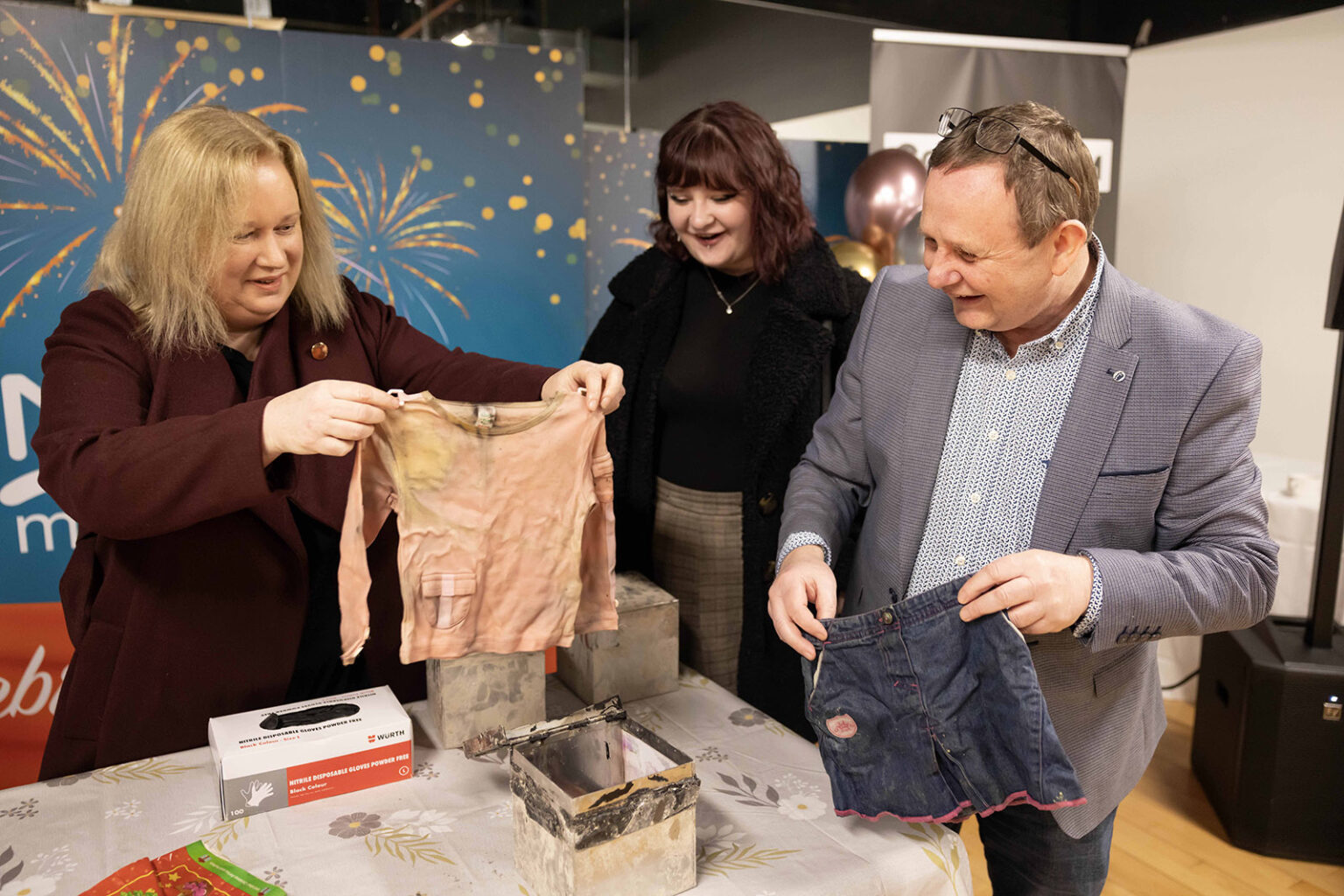 Mahon Point time capsules from 2005 opened in nostalgic 20th ...
