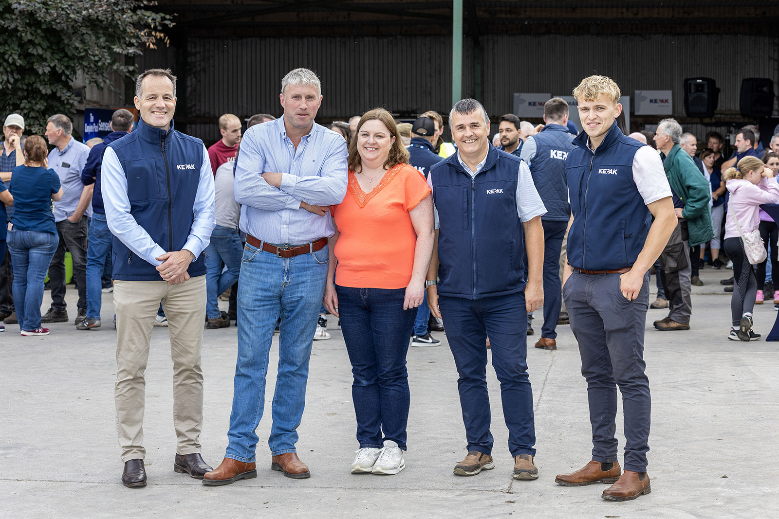 400 farmers attend Kepak farm walk showcasing sustainability - The Avondhu Newspaper