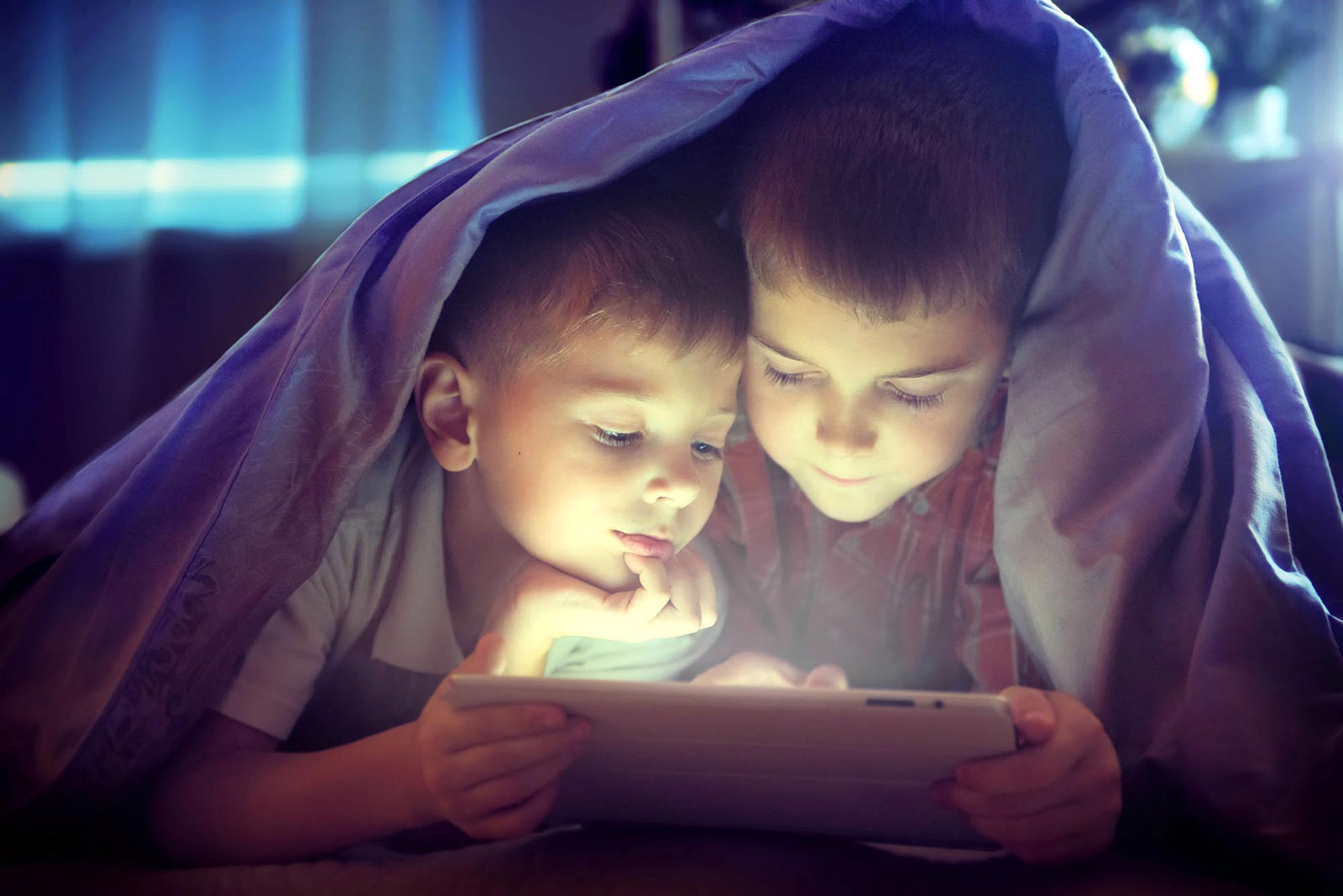 Majority of 8-12 year olds using devices in bedrooms - The Avondhu ...
