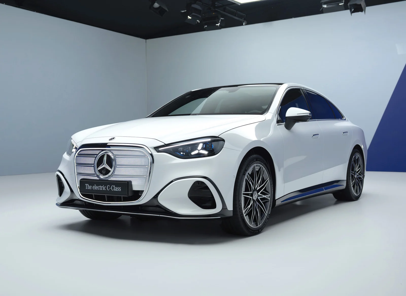 Mercedes-Benz Electric C-Class: Key Features Inside - The Avondhu Newspaper